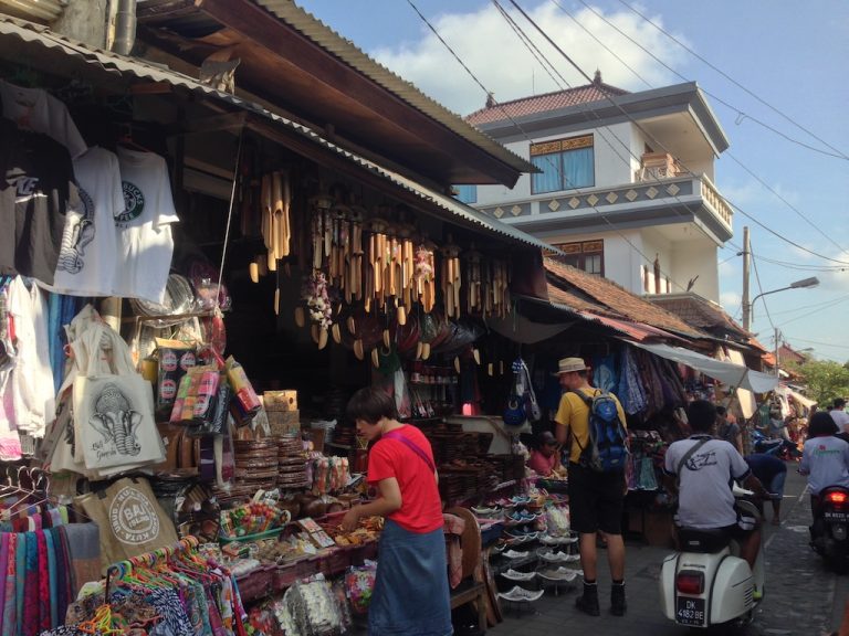 Pasar Tradisional Ubud Bali — Arif Setiawan