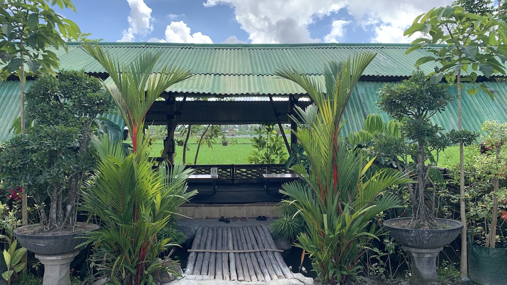 Warung Kebon Ijo Mendut Magelang, Tempat Makan Sejuk di Utara Candi ...